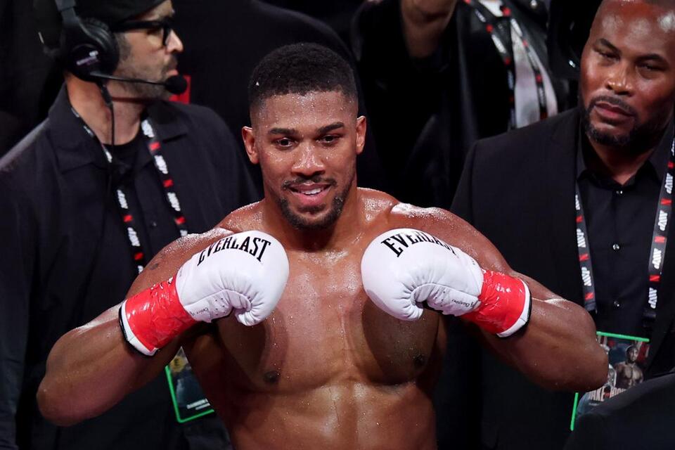 Anthony Joshua out of hospital after accident that killed two members ...