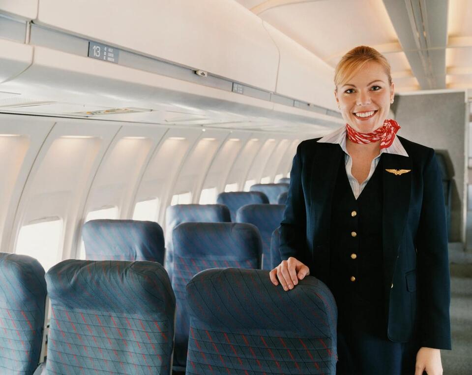 Flight attendant reveals why you should always book mid-morning flights ...
