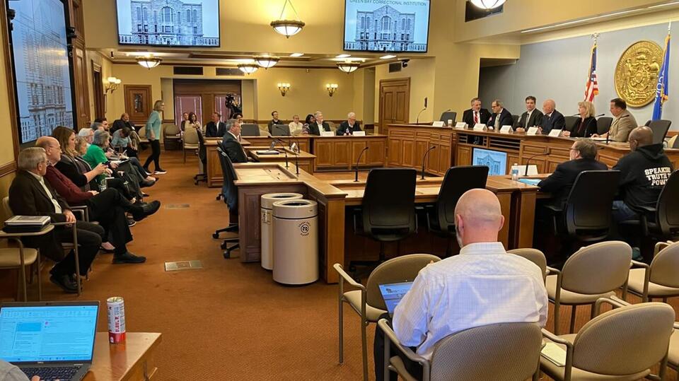 Local leaders, lawmakers discuss closing Green Bay prison - NewsBreak