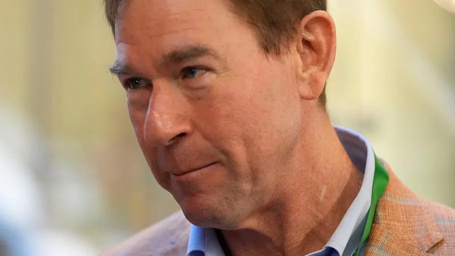 Alabama writer sends harrowing warning on John Cohen, who then doubled ...