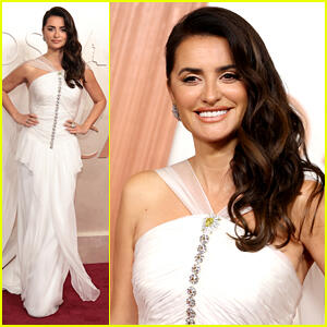Penelope Cruz's Oscars 2025 Dress Took Over 250 Hours to Make! - NewsBreak