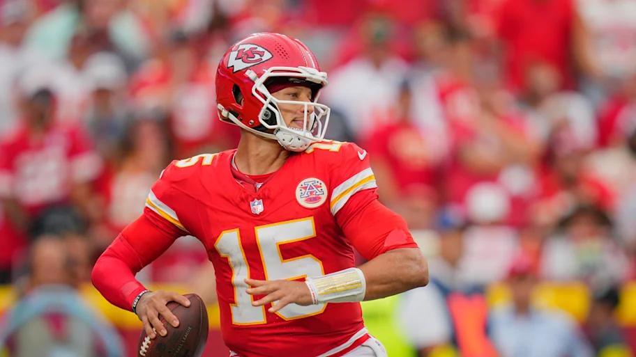 Patrick Mahomes reveals thoughts on interception pass to Travis Kelce ...