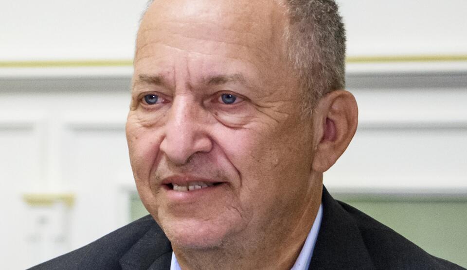 Ex-Harvard President Slams Trump Attack: "More Discriminatory Against ...