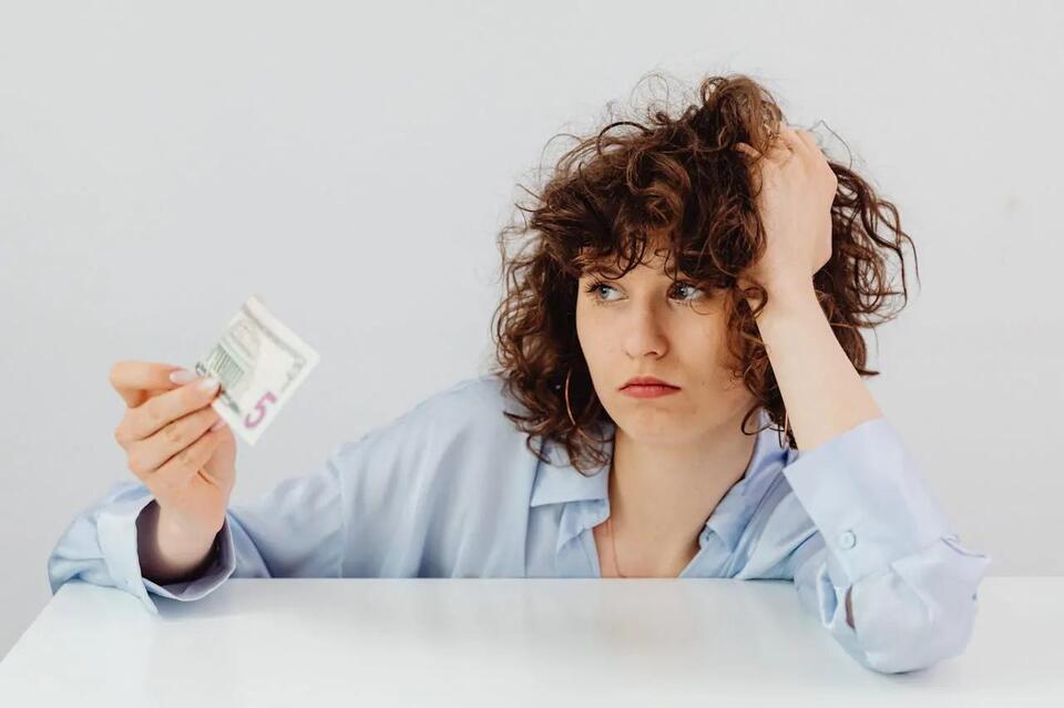 6 False Promises in Debt Relief Letters - NewsBreak