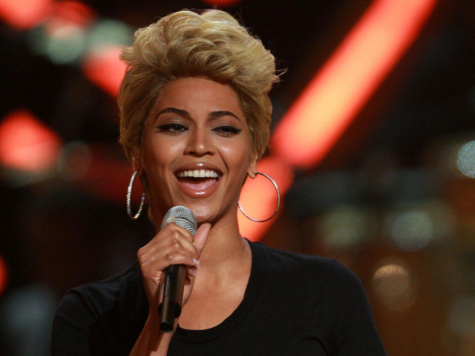 The Meaning Behind the Highway Love Song “II Most Wanted” by Beyoncé ...