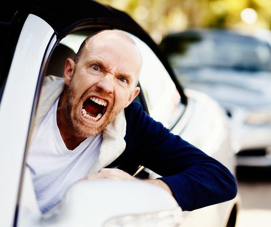 Chicago Road Rage Sparks Wild Confrontation With Ax - NewsBreak