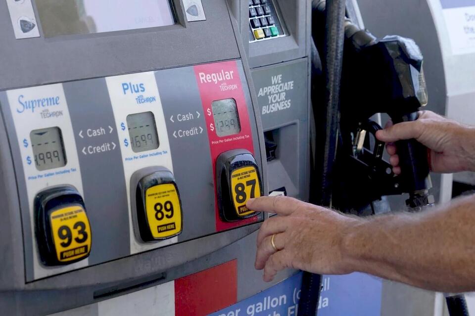 Maryland gas prices drop another 4 cents last week - NewsBreak