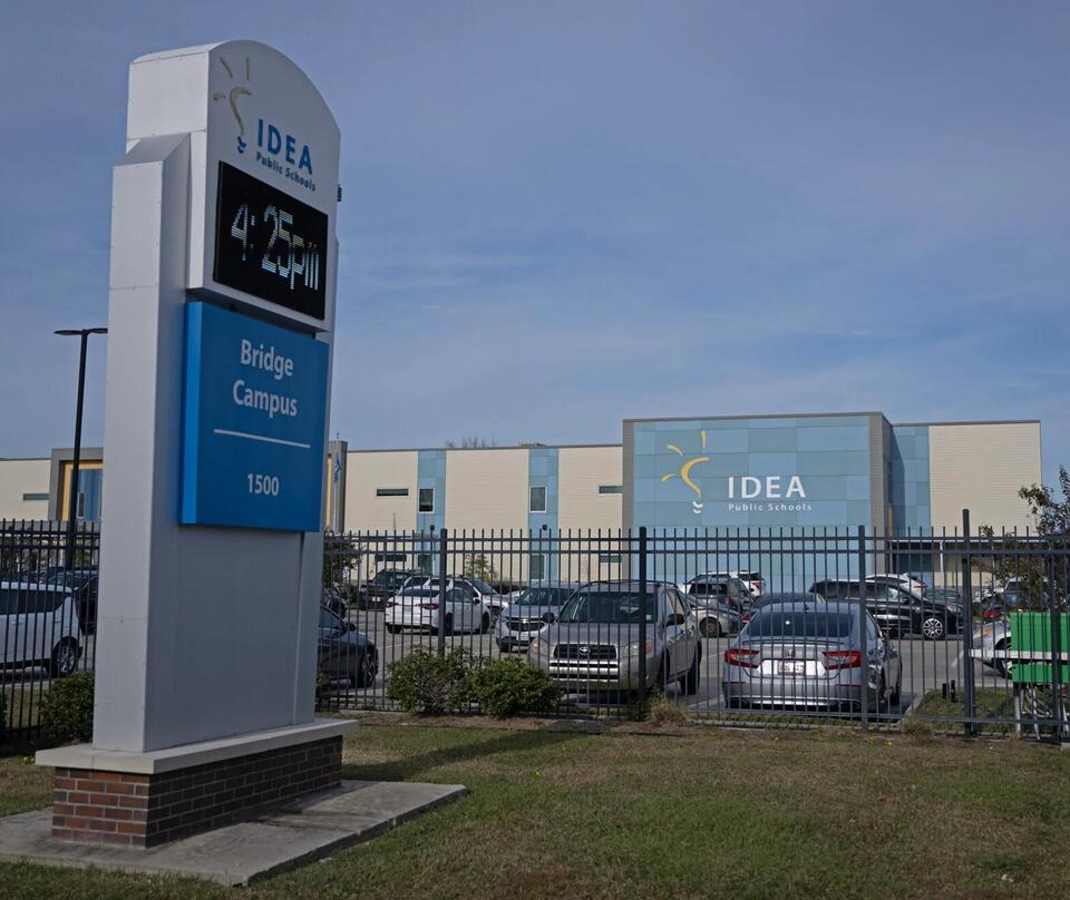 Two new charter schools want oversight from state instead of East Baton Rouge board - NewsBreak