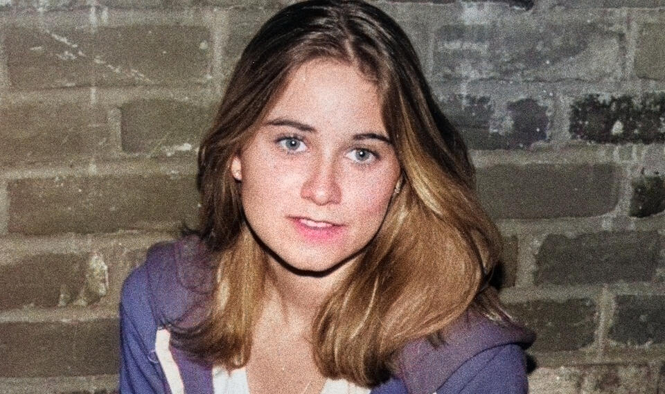 Maureen McCormick's scandalous past wasn't just confined to the set of ...