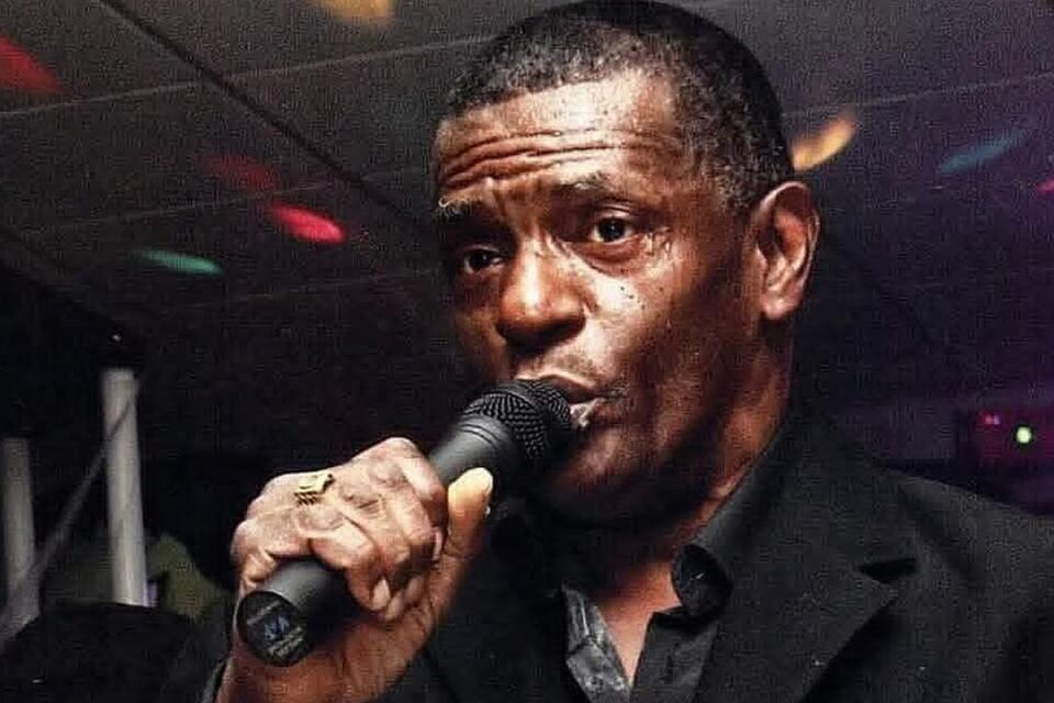 ‘She’s a Bad Mama Jama’ Singer Carl Carlton Dies at 73 - NewsBreak