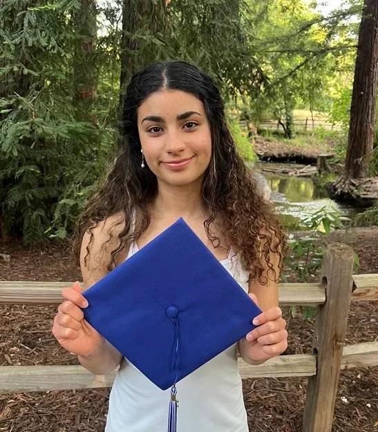 Los Altos High senior looks to inspire hope, encourage others after her ...