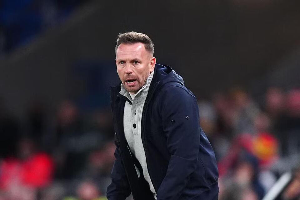 Burnley step up pursuit of Wales boss Craig Bellamy as big decision ...
