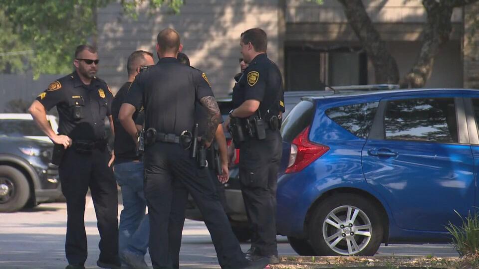 New details about SAPD Officer who shot 19-year-old during domestic ...