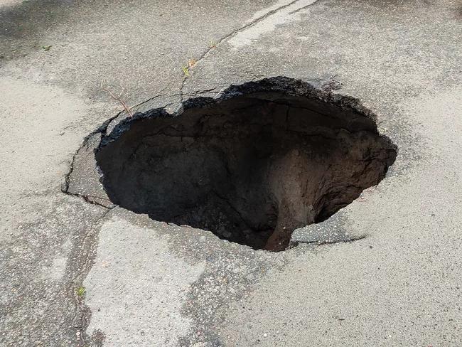 Pasco County Road Closed Due To 25-Foot Depression On Clock Tower ...