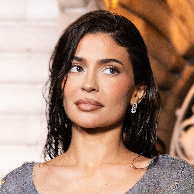 The Internet Slams Kylie Jenner For Using A 'Filter' On 7-Year-Old ...