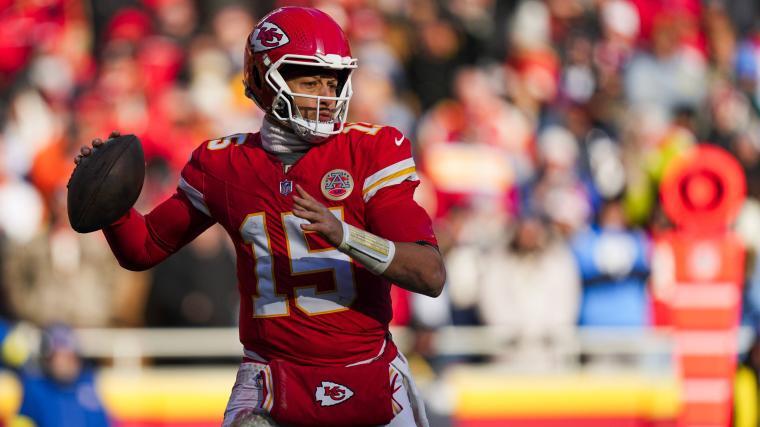 Chiefs given 4 RB free agent options to sign after Patrick Mahomes ...