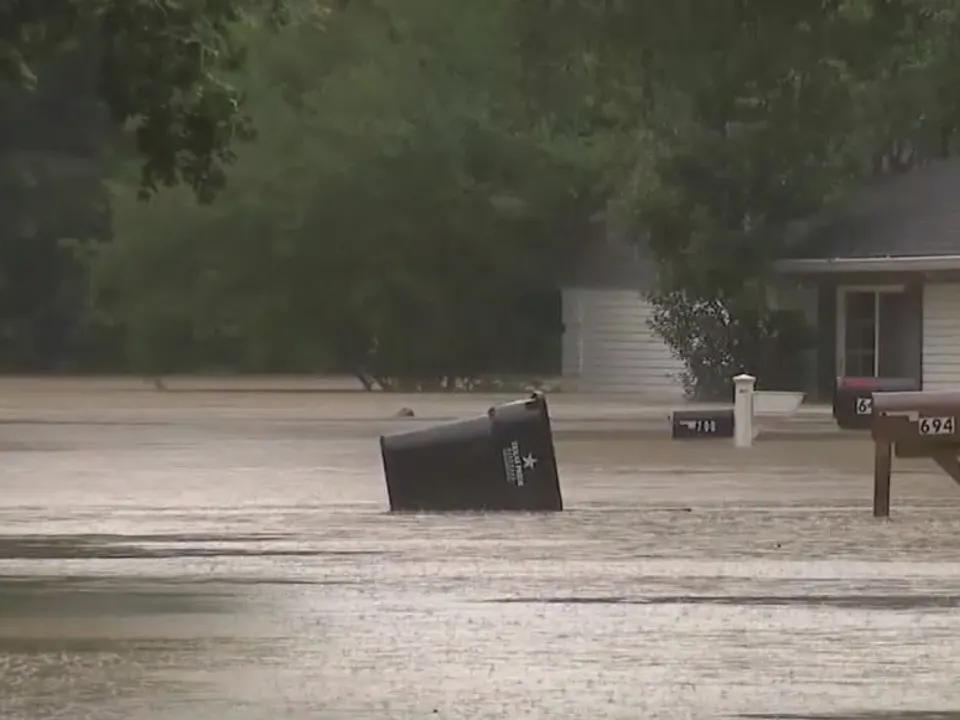 Texas weather: Catastrophic flooding hits north of Houston Texas weather: Catastrophic flooding hits north of Houston