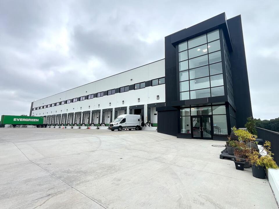 Massive Staten Island industrial warehouse adds 136,000 square feet, 29 ...