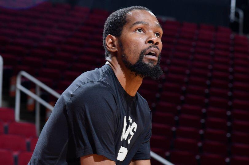 Kevin Durant tries his luck with Kay Adams after bringing up past snub ...