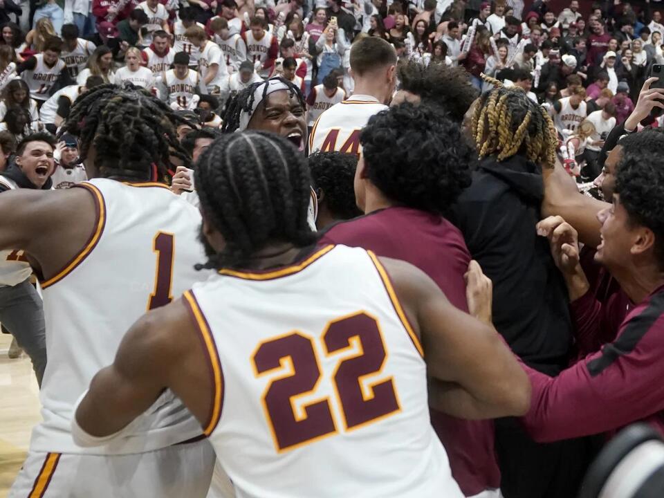 Bal’s late basket leads Santa Clara to 77-76 victory over No. 23 Gonzaga