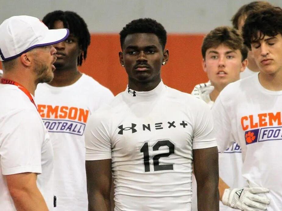 Newly Offered WR Sets Return Visit to Clemson, Talks Decision Timeline