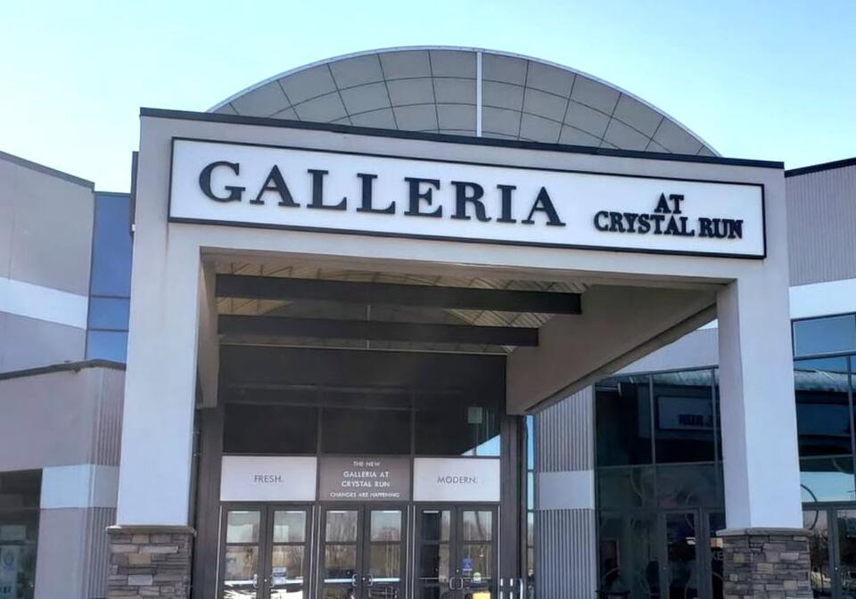 Galleria at Crystal Run in Middletown, NY, Was Built to Win the 1990s ...