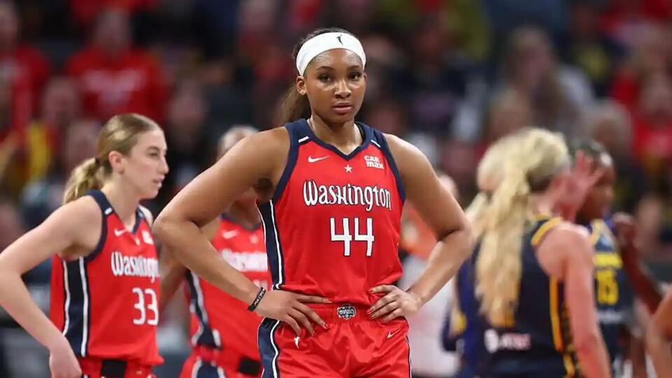 Paige Bueckers, DC Duo Leads WNBA All-Rookie Team - NewsBreak