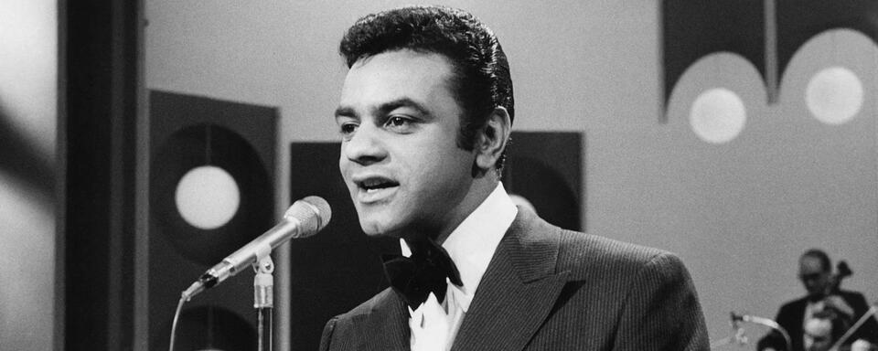 5 Songs that Show Johnny Mathis Is the King of the Classic Ballad ...