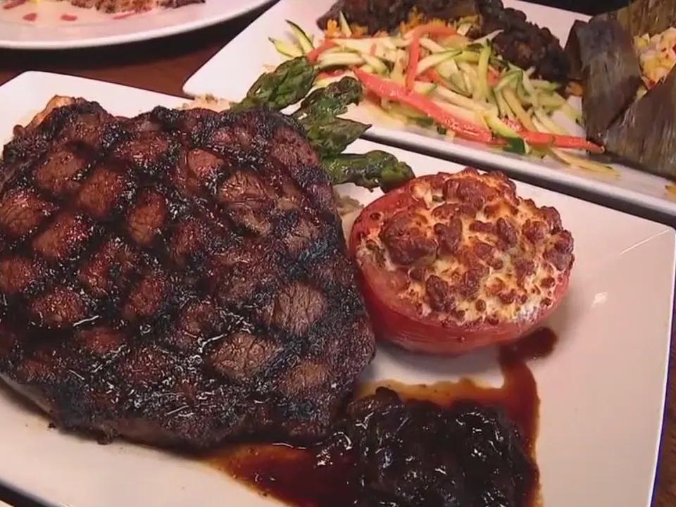 Doc Ford’s menu has more than seafood