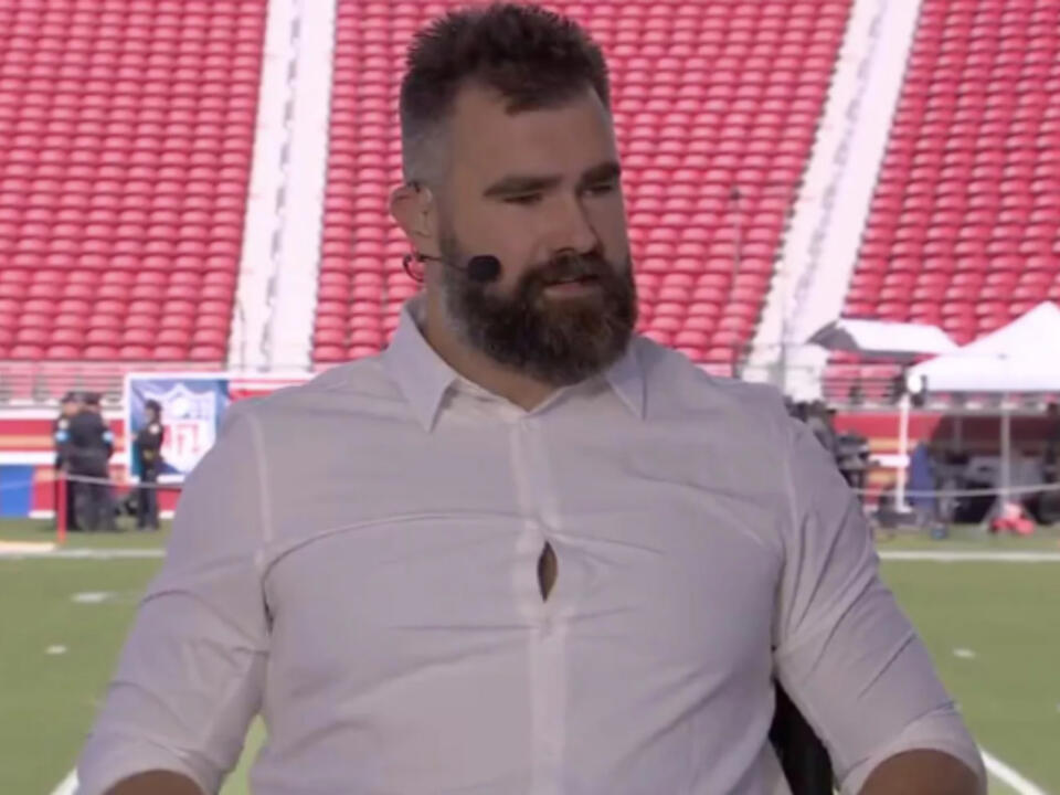 Taylor Swift Had Hilarious Reaction to Jason Kelce's Gaff on ESPN