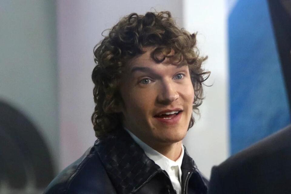 Celeb Snaps: Connor Storrie Visits Today, Plus, Ricky Martin, Jason ...