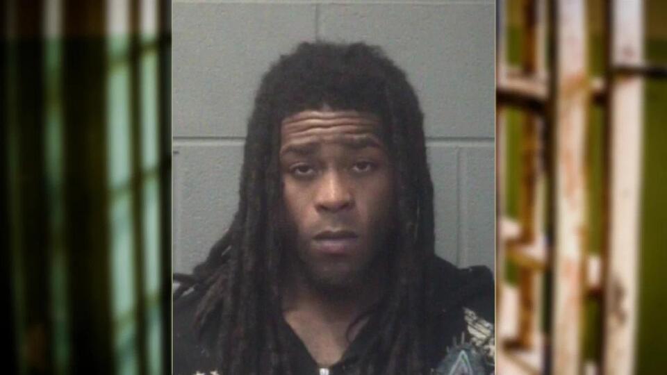23-year-old accused of secret peeping and fleeing arrest in Onslow ...