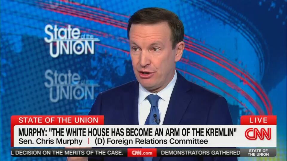 ‘The White House Has Become an Arm of the Kremlin!’ Senate Democrat ...