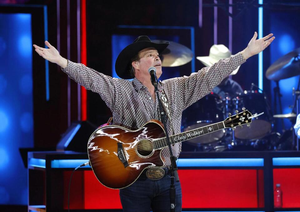 Clay Walker Announces Show At Black Bear Casino - NewsBreak