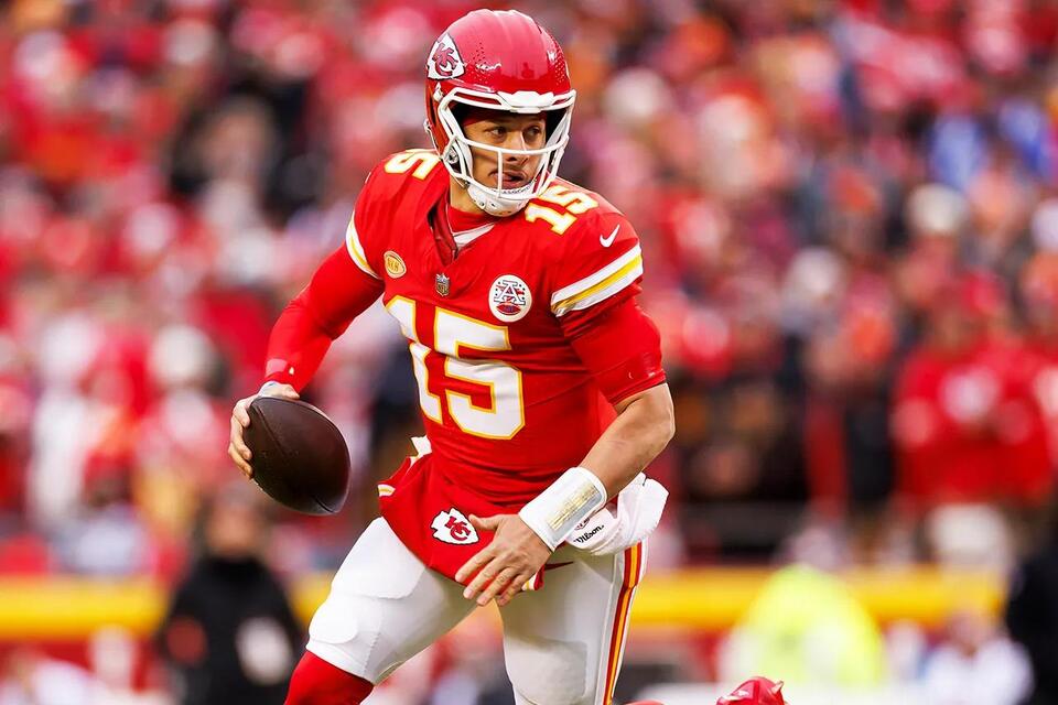 Where To Watch Tonight’s Chiefs vs. Dolphins Game: TV Channel, Dolphins ...