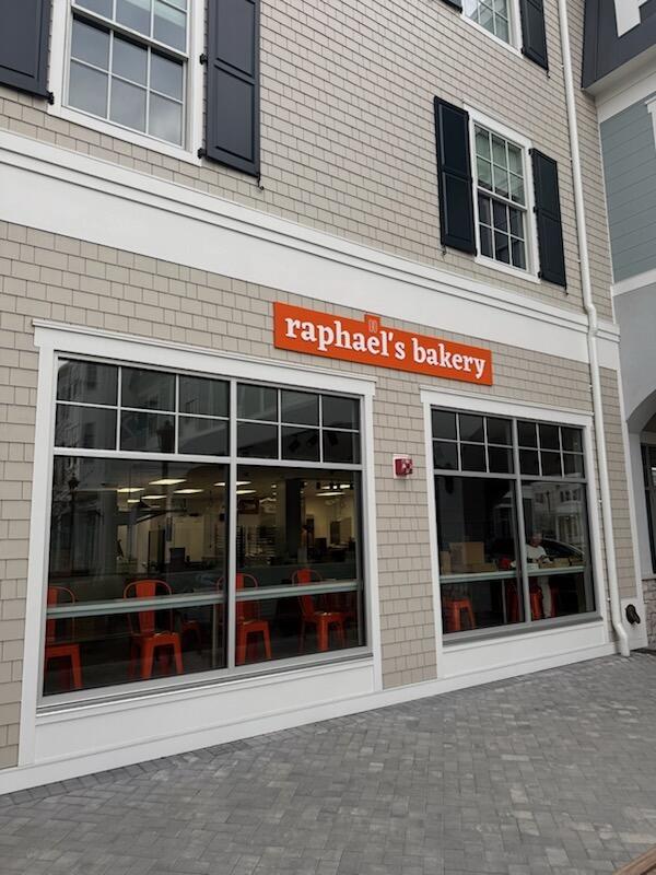 Raphaël’s Bakery expands with location at Heights Crossing - NewsBreak