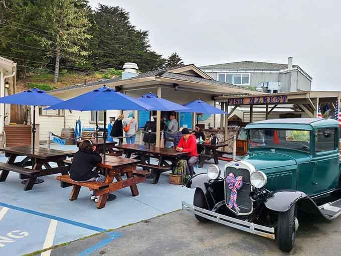 This Humble Little California Restaurant Serves A Bowl Of Clam Chowder ...