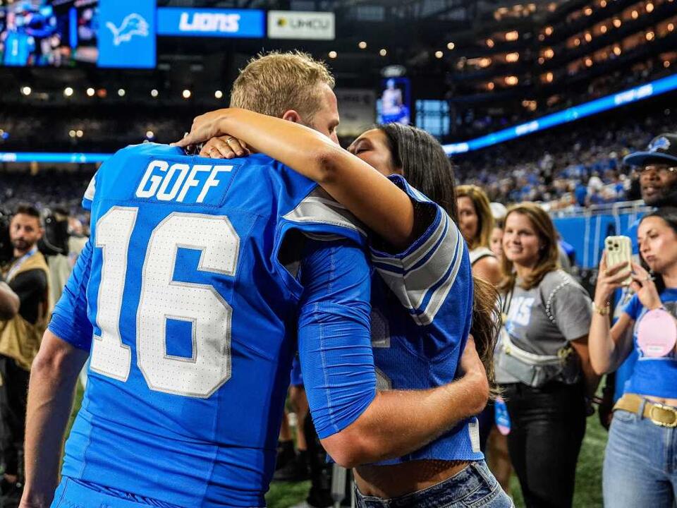 Jared Goff's Wife Turns Heads With Halloween Outfit After Titans-Lions