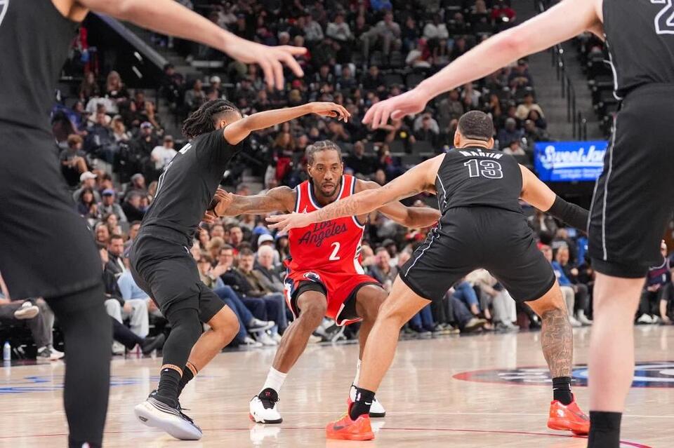 Kawhi Leonard, James Harden fuel fast start as Clippers rout Nets 126 ...