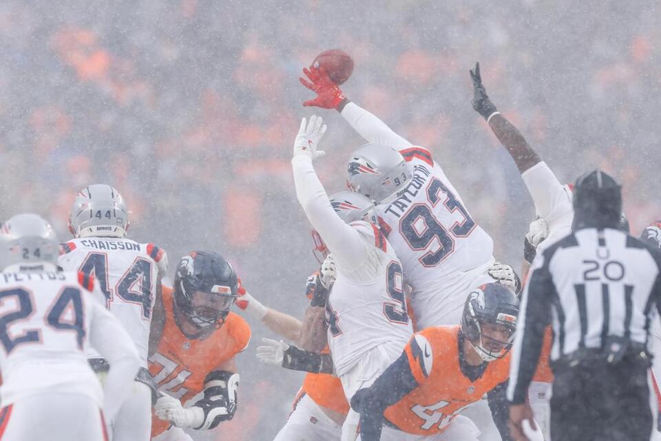 NFL fans seemed to hate CBS' digital yard lines for Patriots-Broncos ...