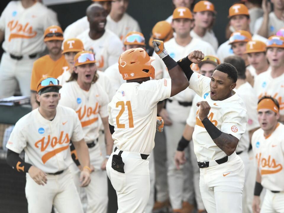 Tennessee announcer John Wilkerson had a perfect call for the final out ...