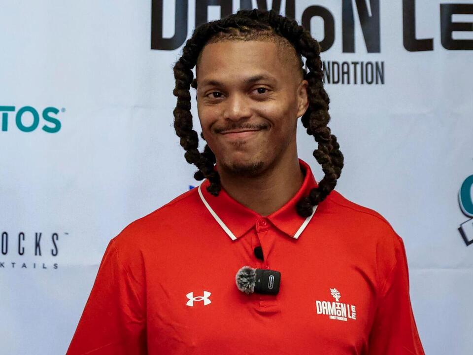 CRAWFORD | Years later, Damion Lee still has Louisville's back, and it ...