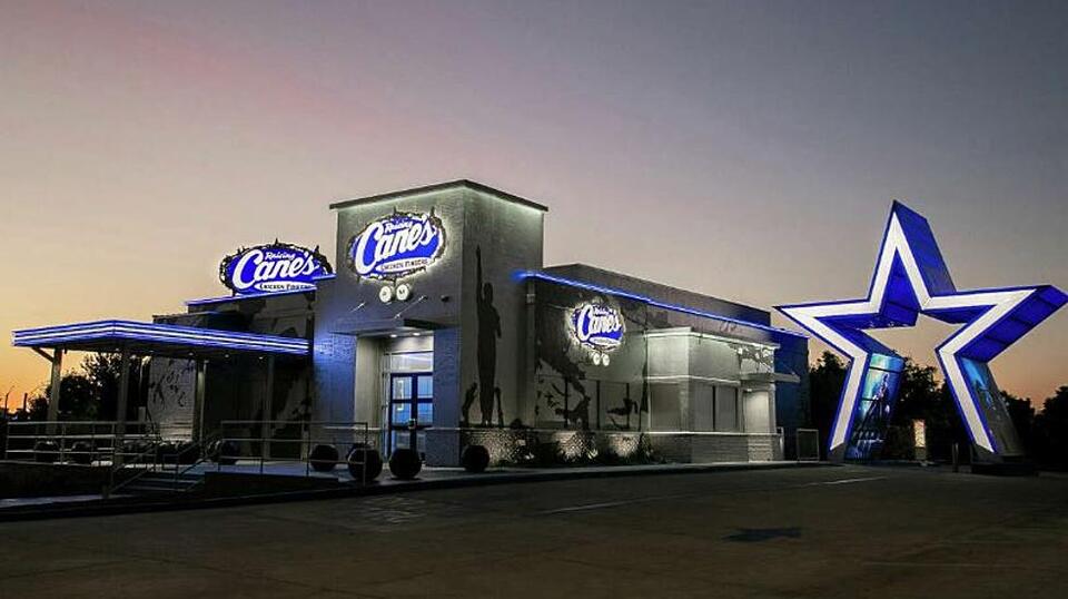 Whoa! Ultimate Dallas Cowboys-Post Malone Raising Cane’s Set To Open At ...