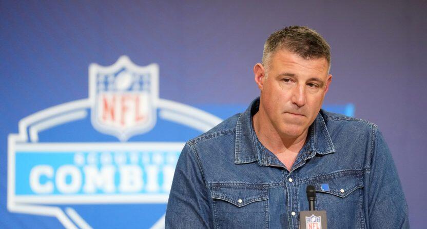 NFL not reviewing Mike Vrabel’s behavior over Dianna Russini photo ...