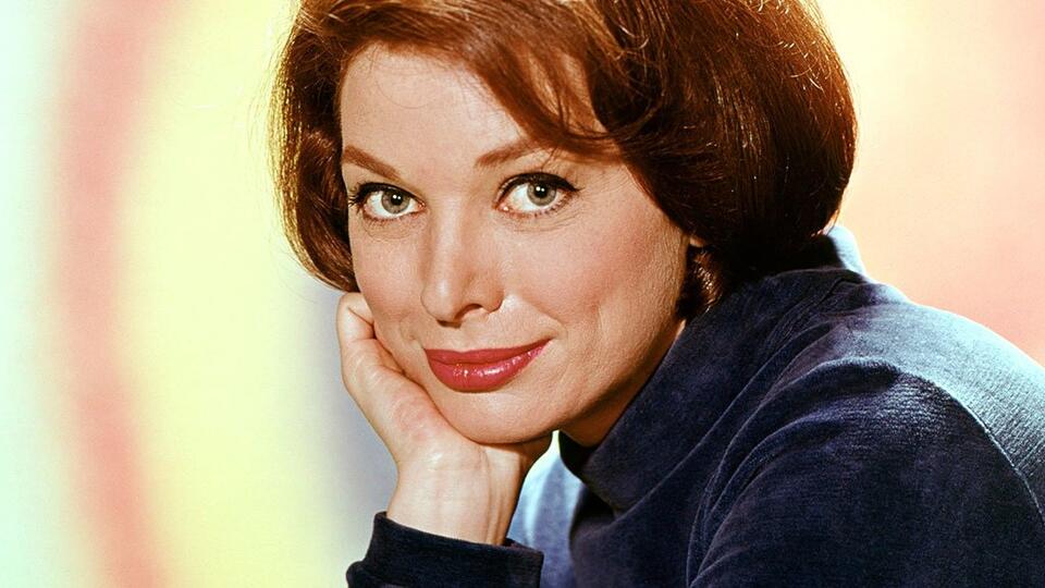 Aneta "Helen Crump" Corsaut: The Tragic Death of the Beloved Star of TV ...
