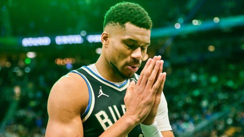 Which NBA Trophy Does Giannis Antetokounmpo Have That LeBron James And ...