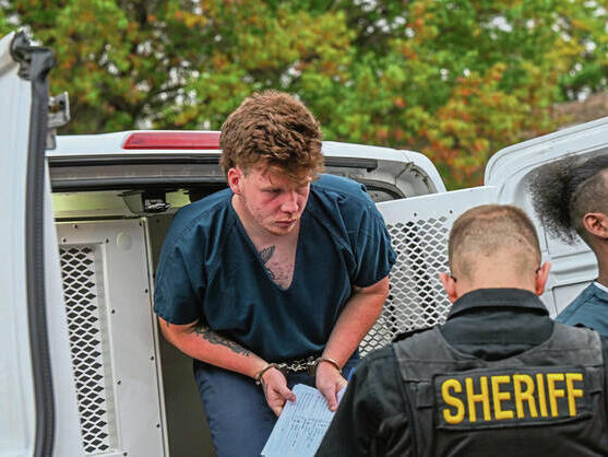 Former firefighter pleads guilty to arsons in Arnold, New Kensington