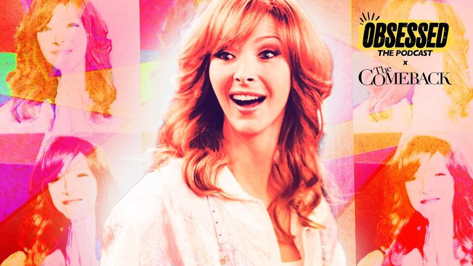 I Was in the Wildest Scene of Lisa Kudrow’s Career - NewsBreak