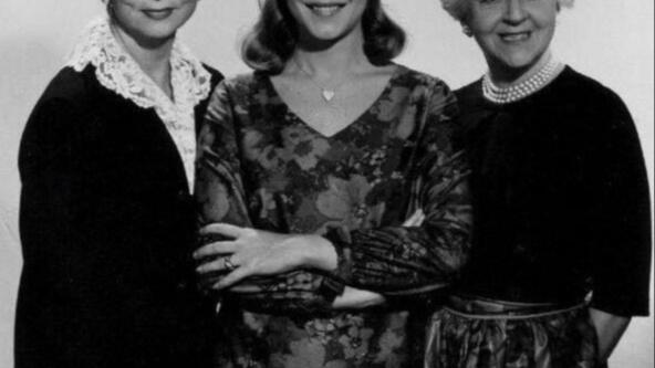 'Bewitched' Star Elizabeth Montgomery Recalled "Rivalry" Between Agnes ...