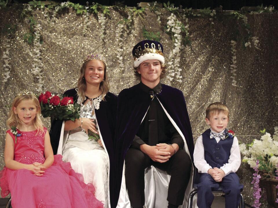 Rush City selects king & queen for Homecoming